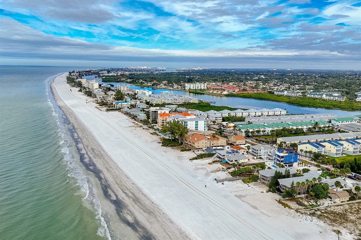 Condo By the Sand Heated Pool Fishing Docks - Azul Bay Vacation Rentals